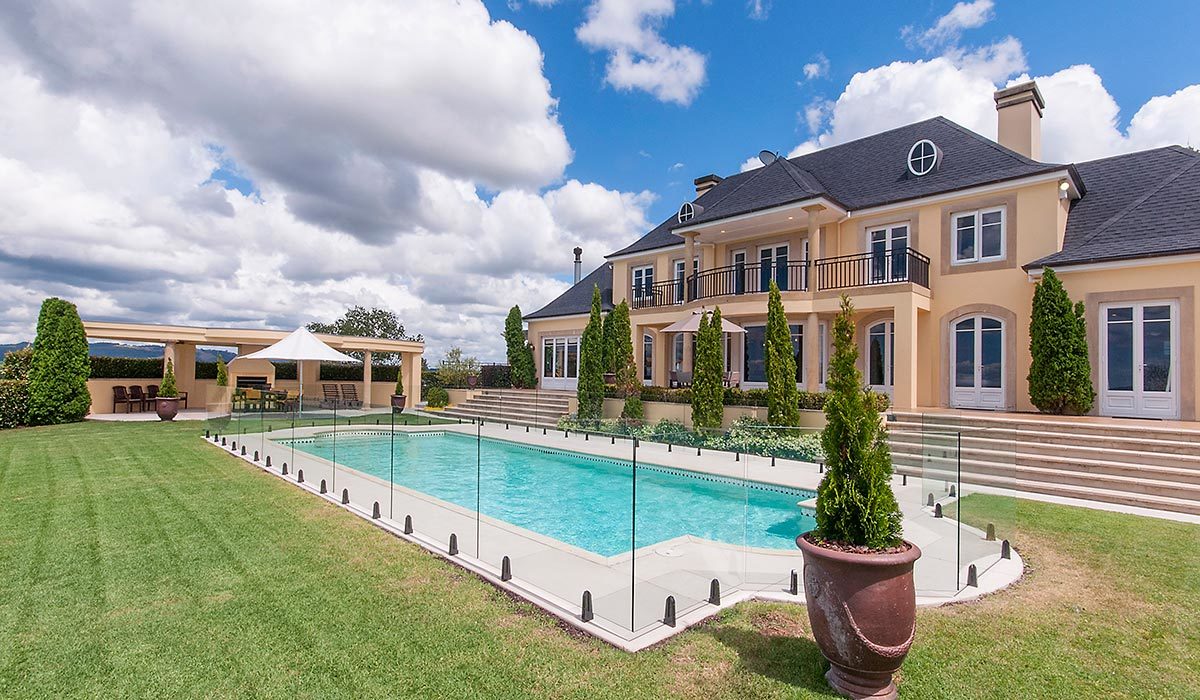 Pool Fencing Auckland | Glass Pool Fence Installation Pukekohe